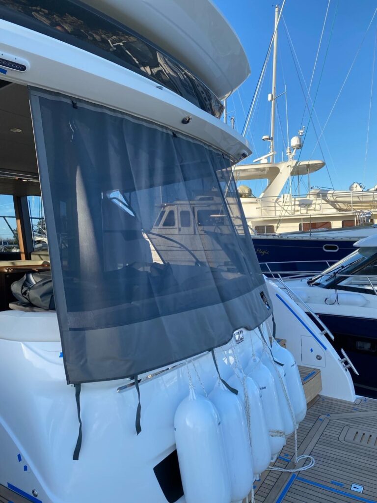 Cockpit Privacy Screen – Flexicovers
